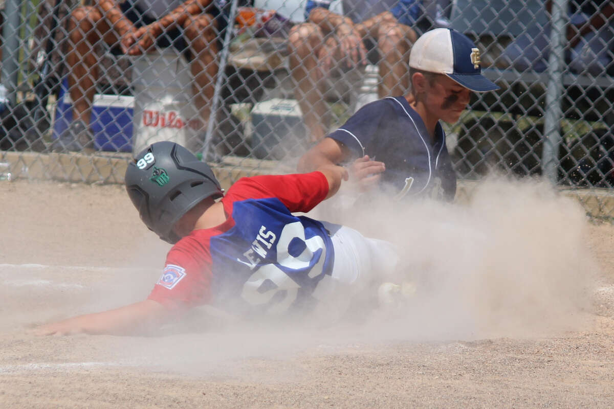 State champs! Northeast rolls to lopsided win in title game