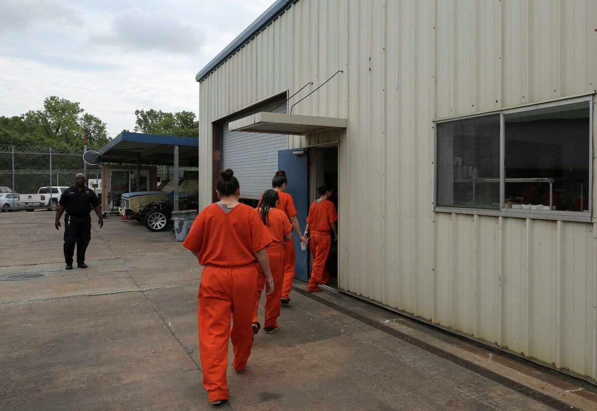 Changing times: Harris County jail expands vocational classes to ...
