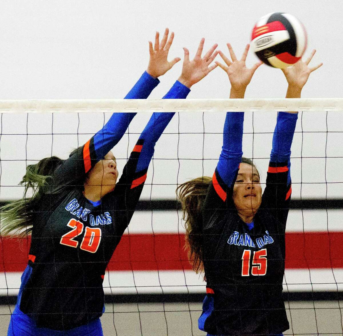 VOLLEYBALL: Locals start strong at Huffman-Hargrave Tournament