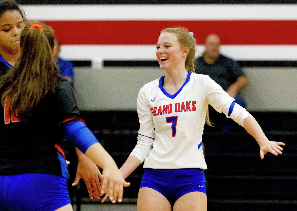 VOLLEYBALL: Locals start strong at Huffman-Hargrave Tournament