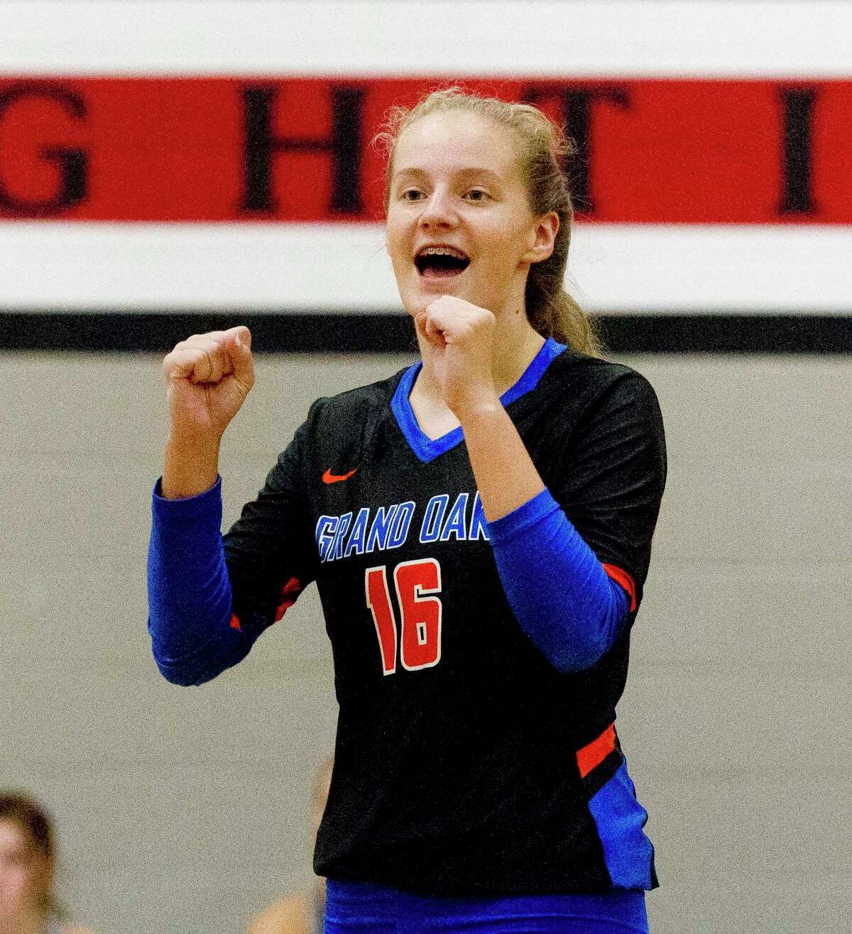 VOLLEYBALL: Locals start strong at Huffman-Hargrave Tournament