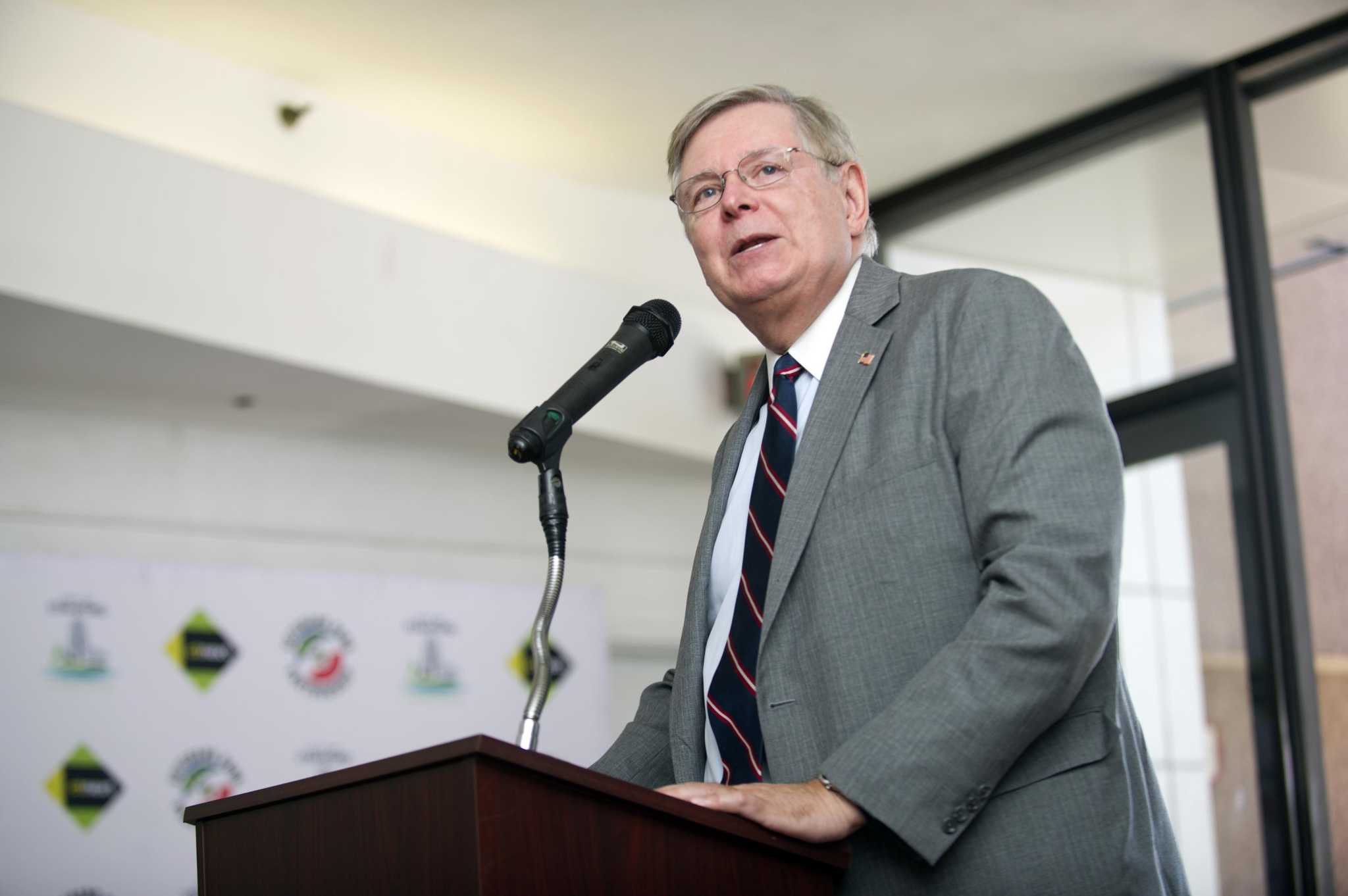 CT mayors urge U.S. Senate to work on gun laws