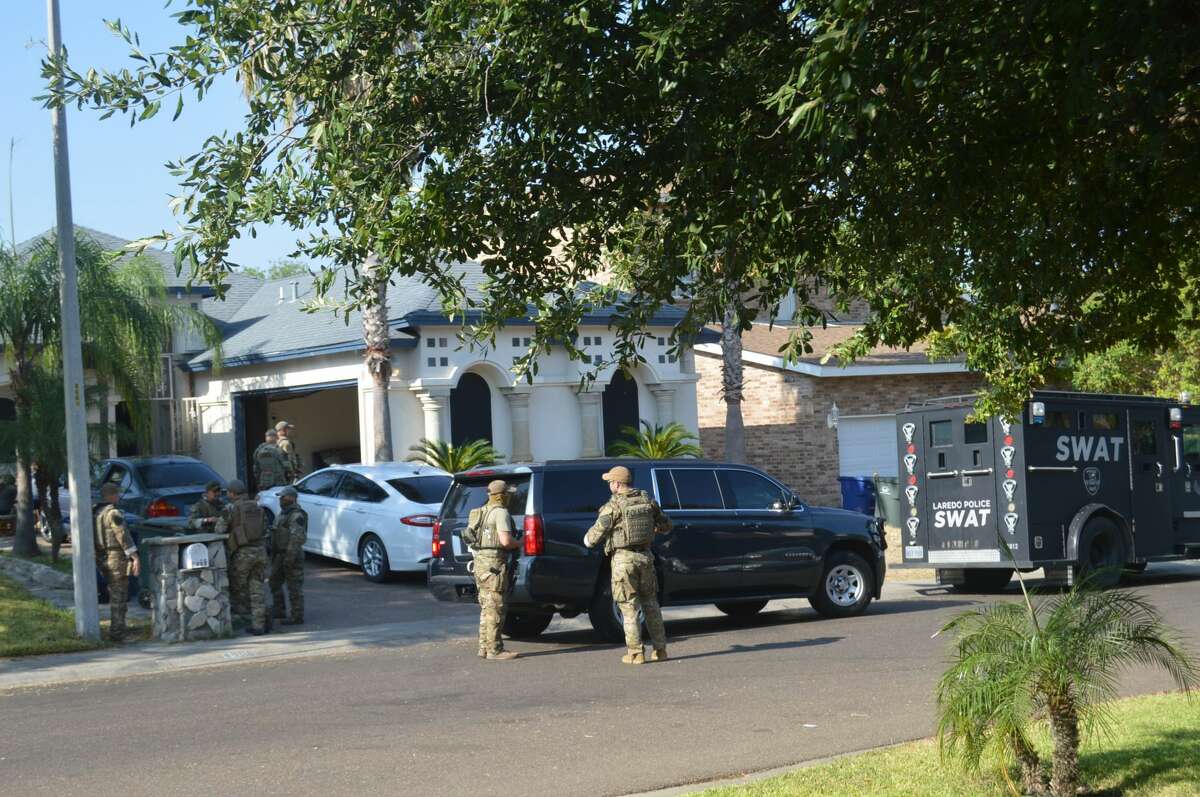 SWAT raid in south Laredo ends with arrest of two siblings on burglary ...