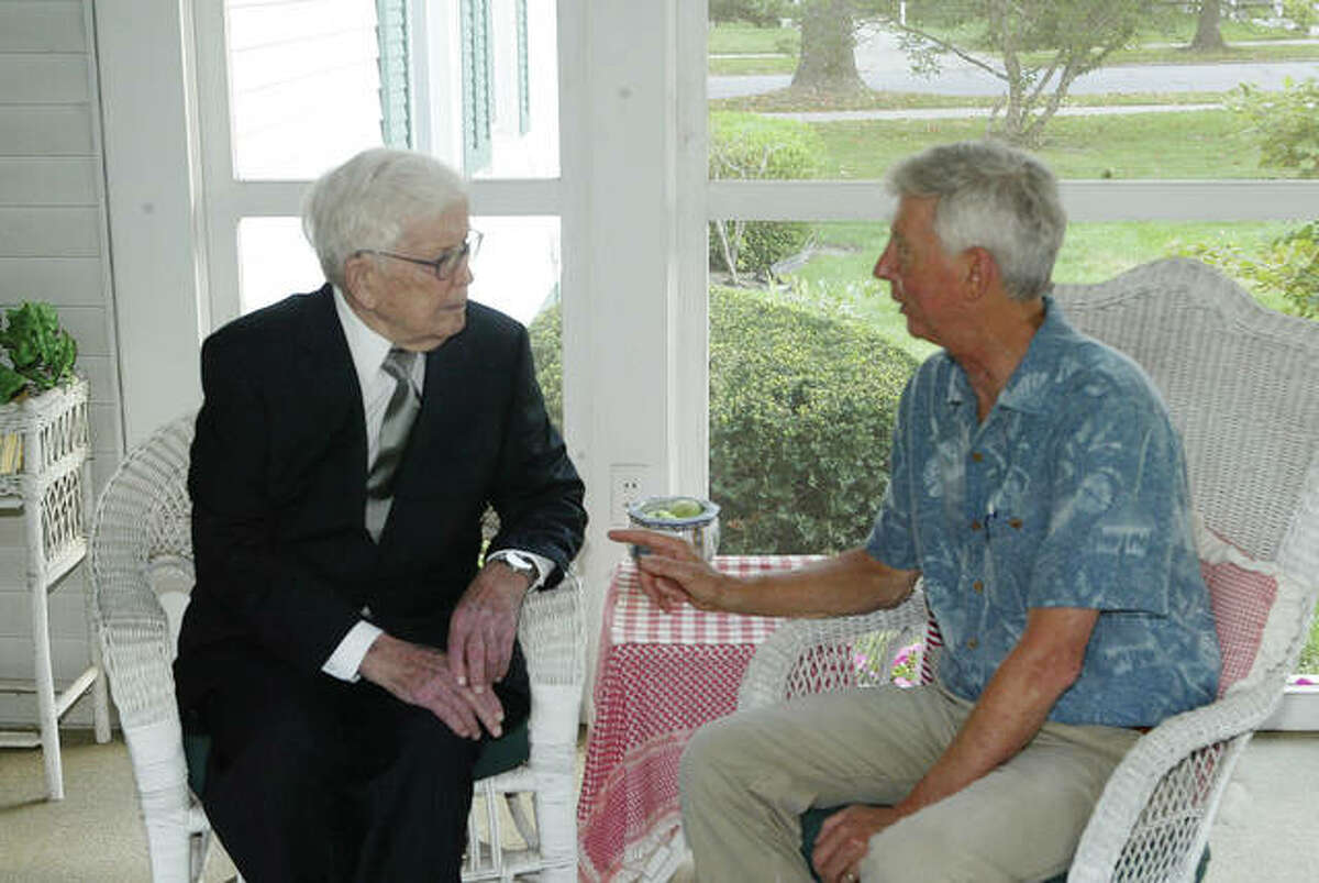 Former Congressman Paul Findley dies at 98