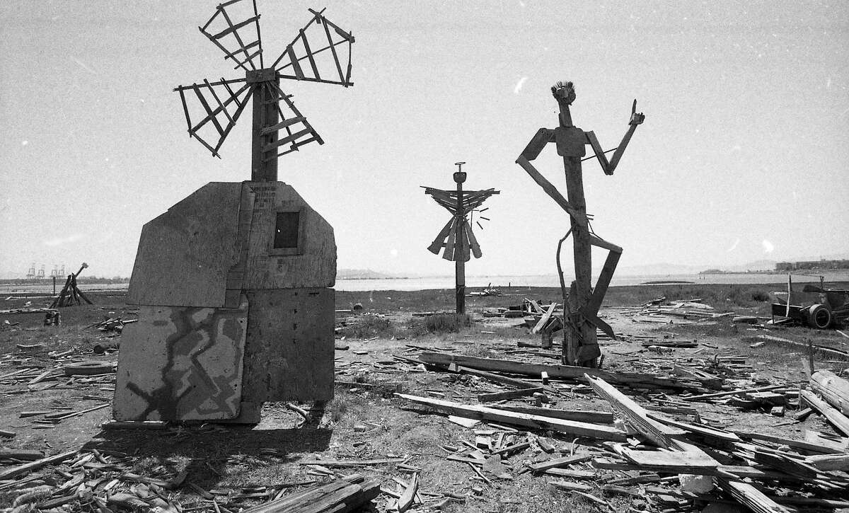 Remembering Emeryville’s mudflat art — and why the mud won out