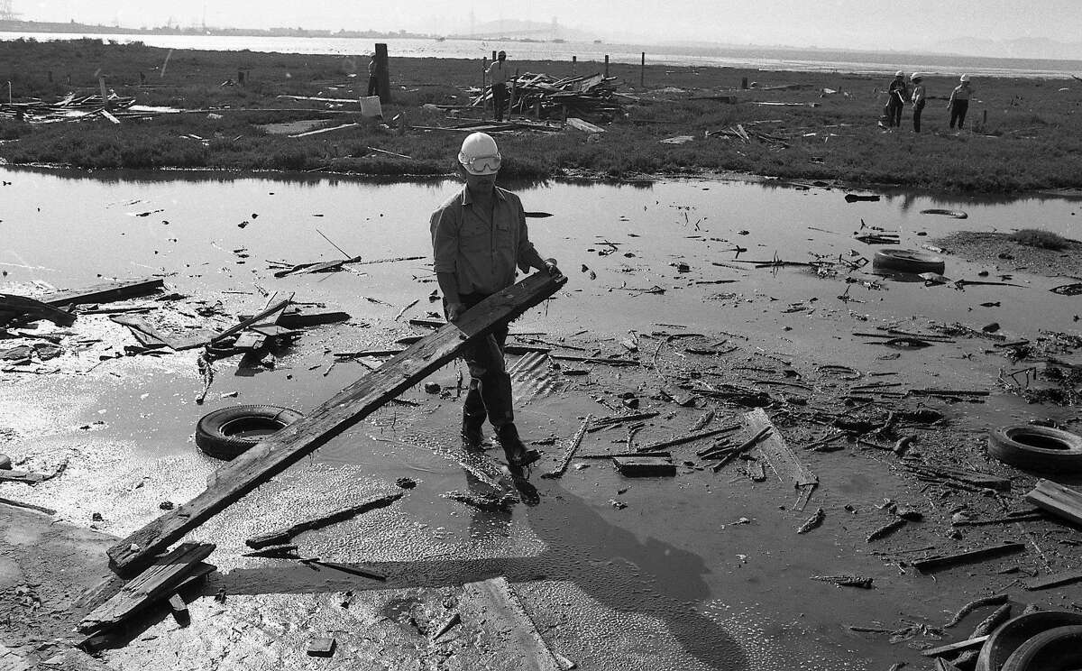 Remembering Emeryville’s mudflat art — and why the mud won out