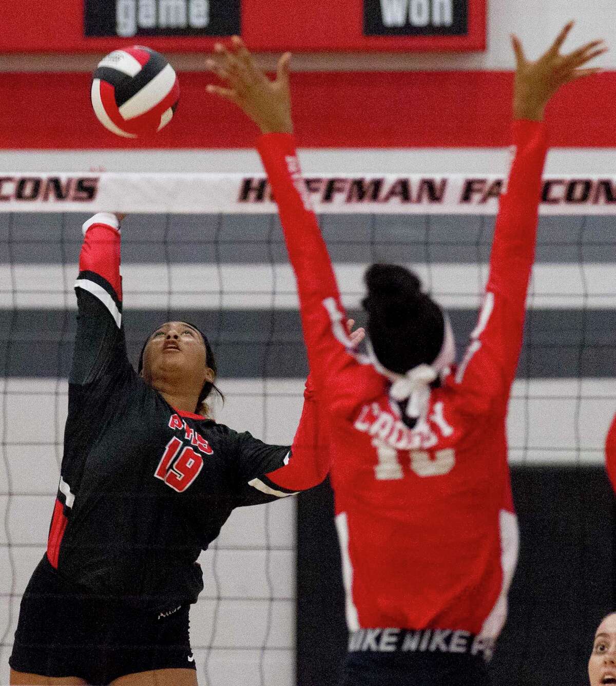 VOLLEYBALL: Four local teams to play for Huffman-Hargrave championship