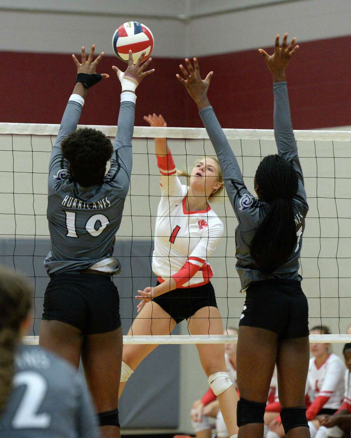Cinco Ranch, Katy remain atop 19-6A volleyball