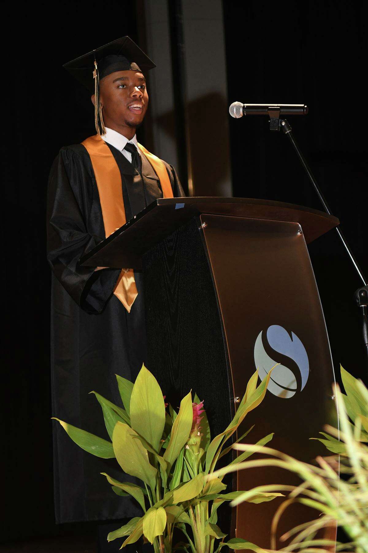Spring ISD celebrates its summer graduates
