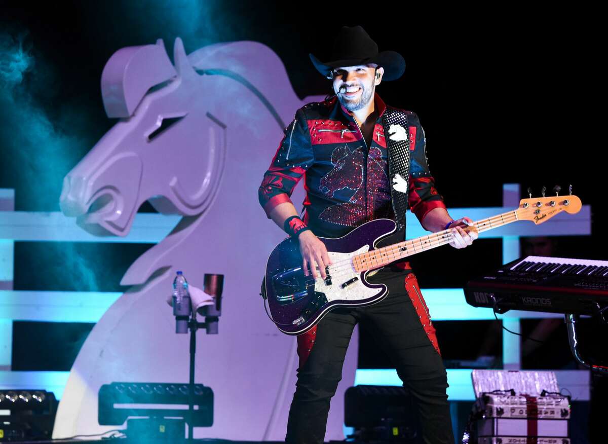 Photos: Iconic banda Bronco entertains norteño fans at Sames Auto Arena