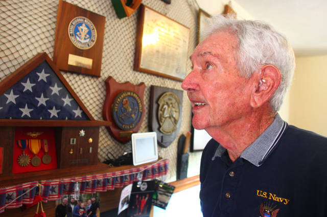 Retired Navy pilot keeps on flying