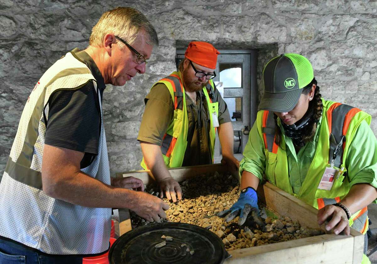 Alamo’s oldest wall being studied in ‘unprecedented’ digs