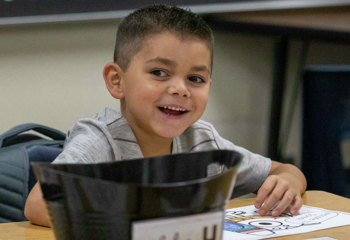 Willis ISD welcomes students back on first day of class