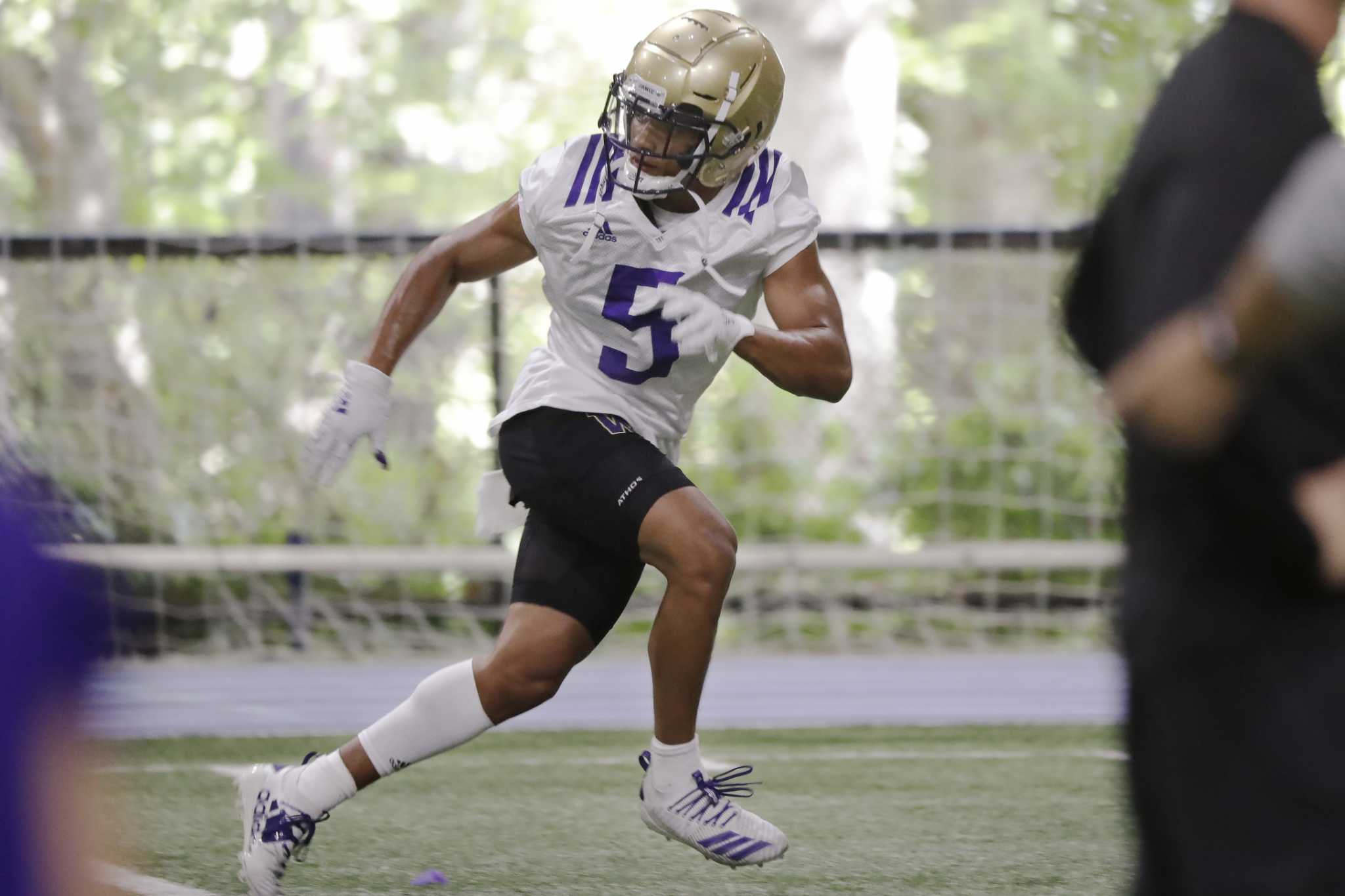 4 big things to watch when the Huskies take on Hawaii