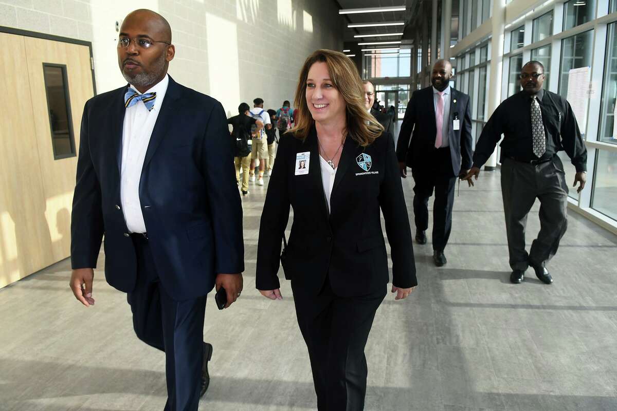 Superintendent’s 1st-day-of-school tour highlights new schools ...