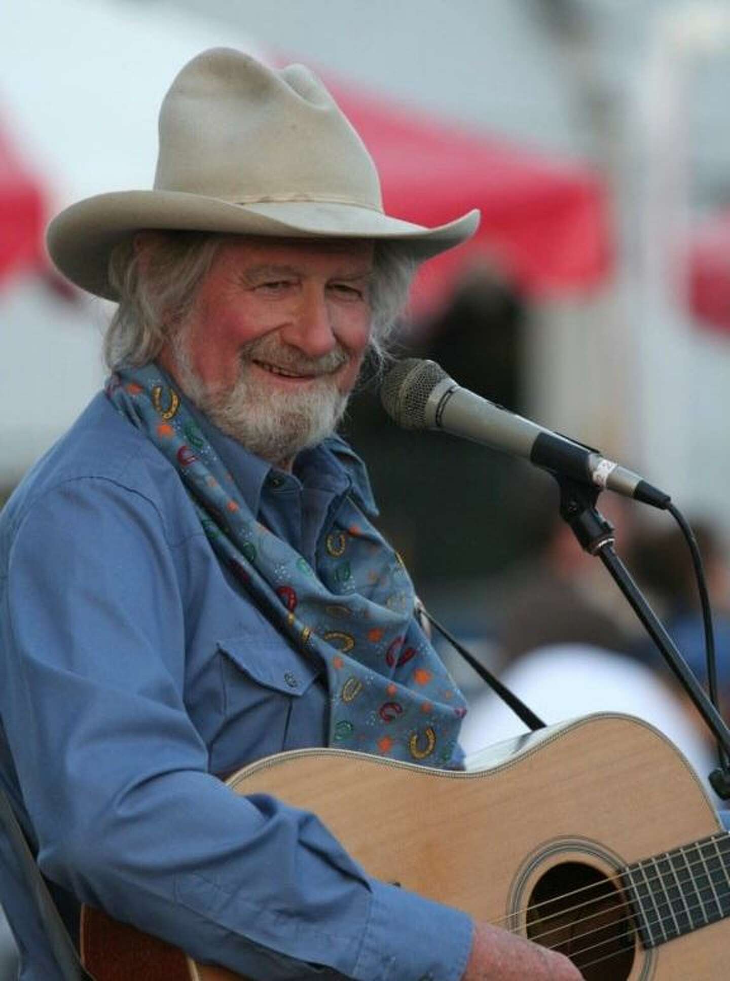 Augie Meyers to lead a band at Floore’s for first time in decades