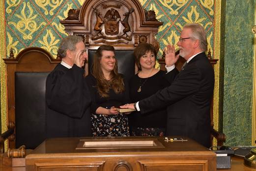 Vanderwall sworn in as representative of Michigan's 101st District
