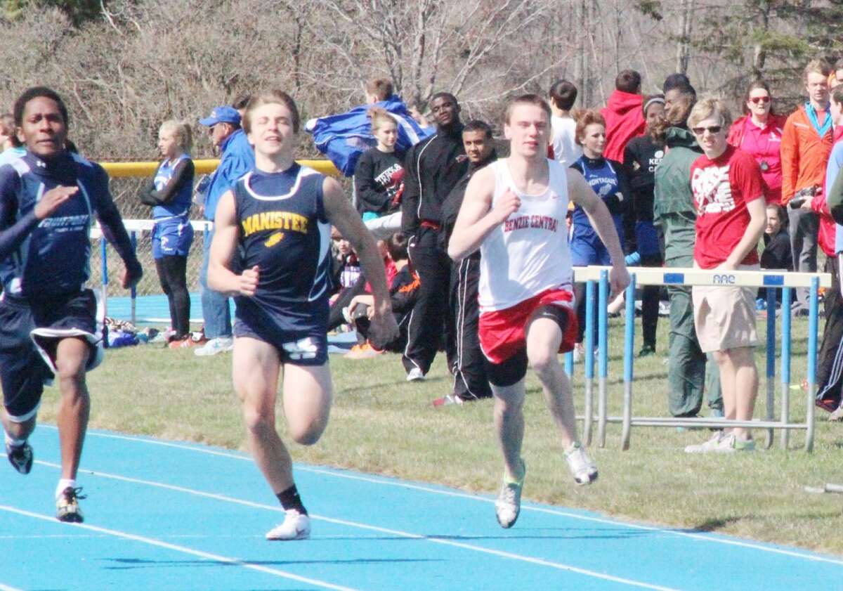 Benzie girls win MCC Invite