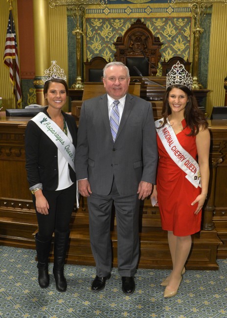 Rep. Franz welcomes Cherry Queen and Asparagus Queen on Agriculture Day
