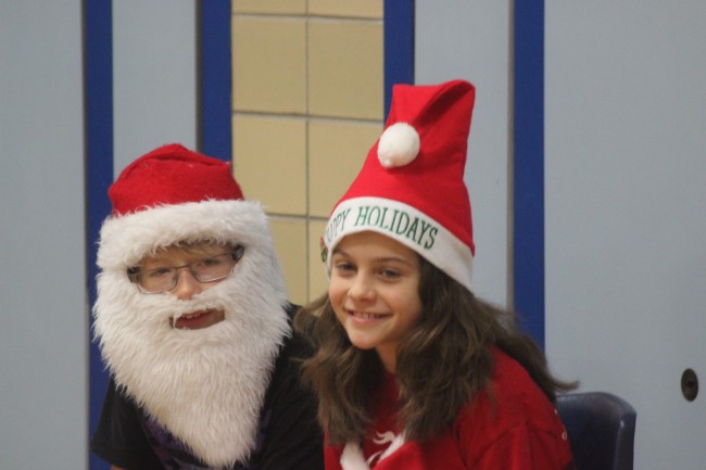Elementary schools perform 'Christmas on Candy Cane Lane'
