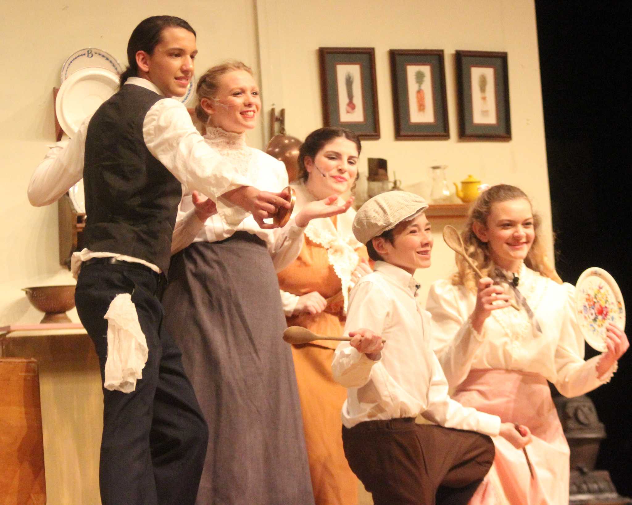 Mary Poppins captivates weekend audiences