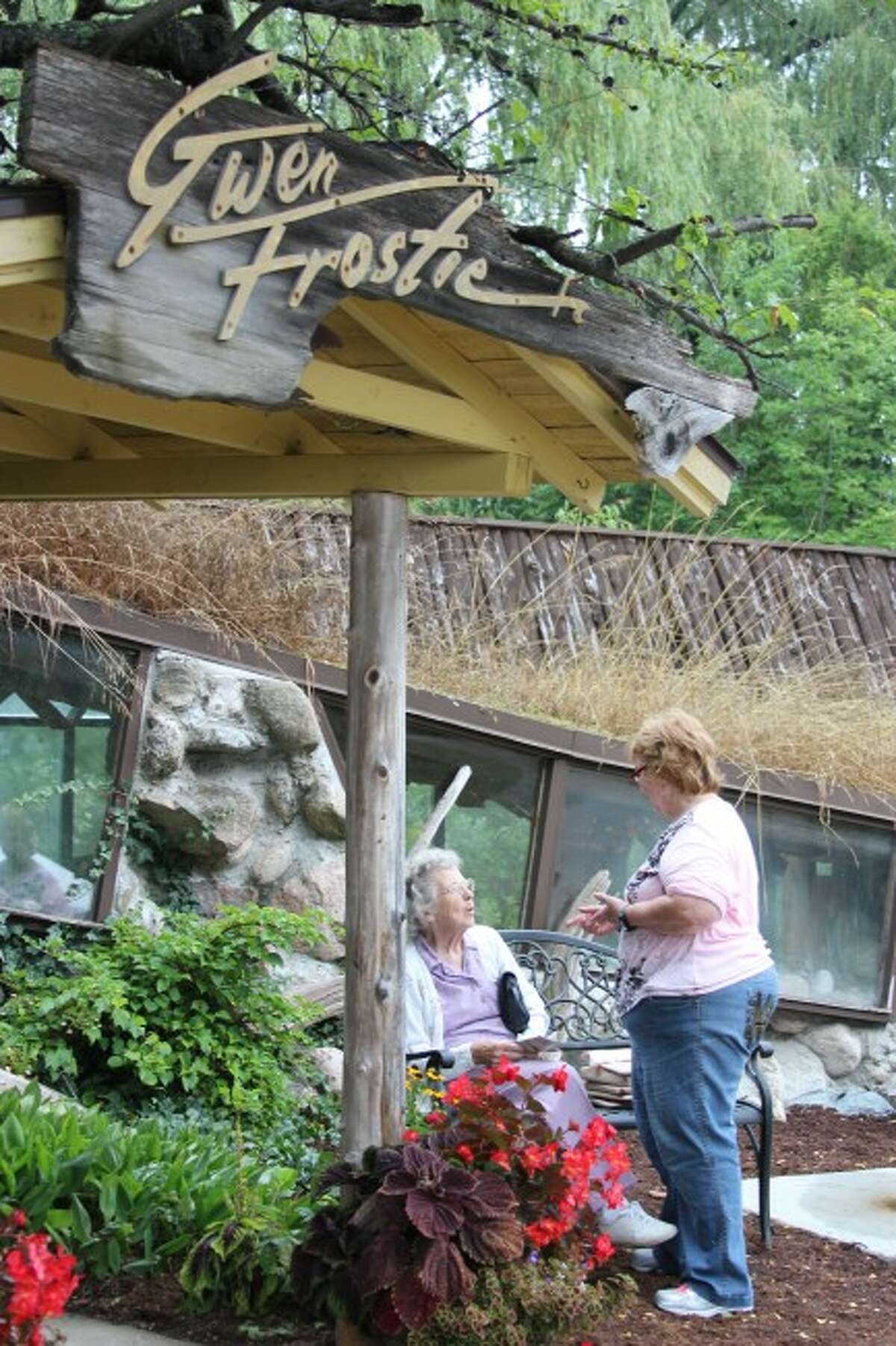 Gwen Frostic Prints hosts 50th anniversary celebration