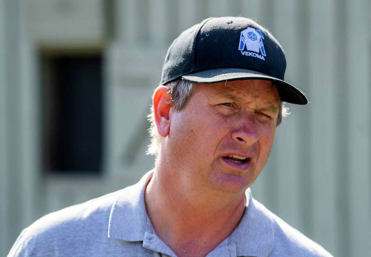 Tax puts in strong work Friday at Saratoga