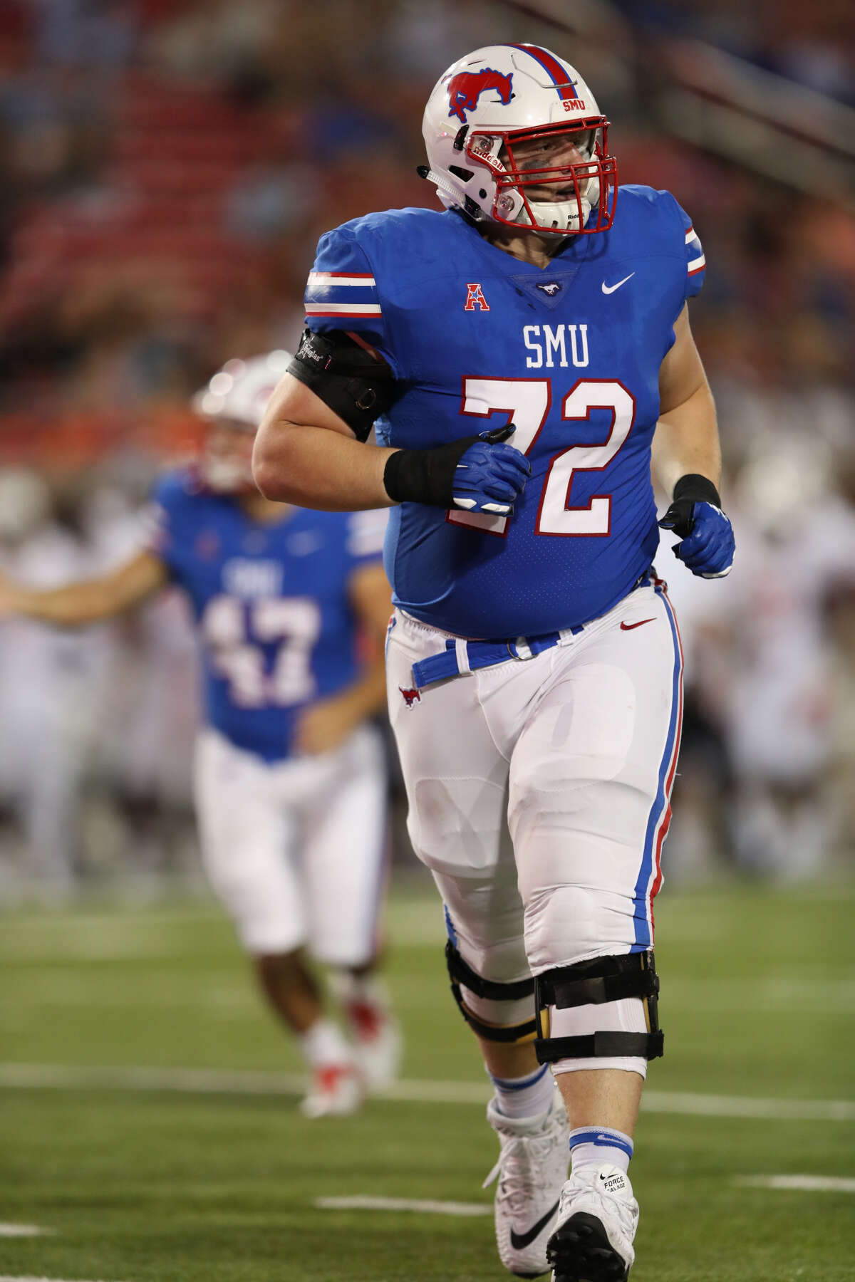 COLLEGE FOOTBALL: Dennis seeks bowl trip in final year at SMU