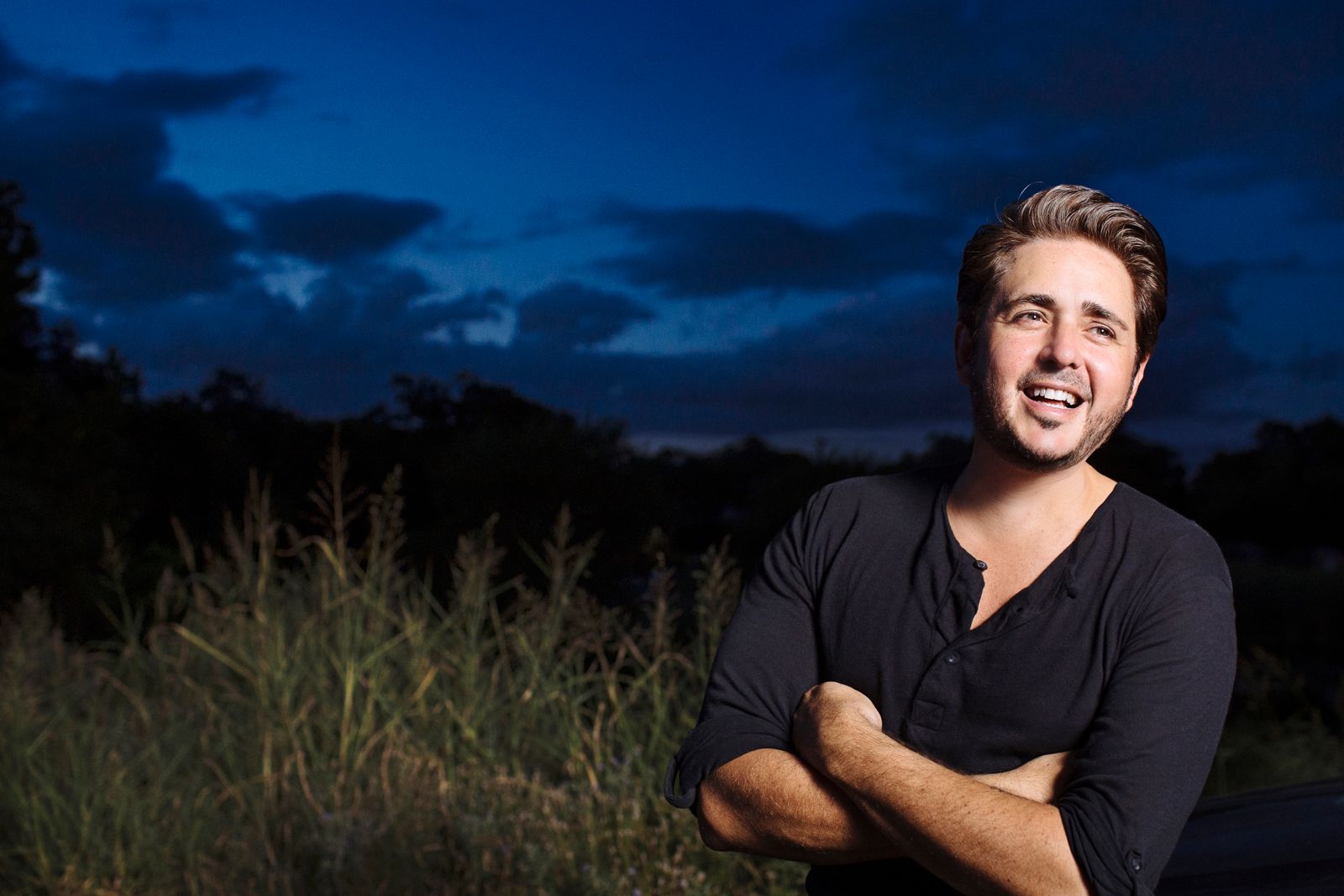 Mark McKinney headlines Rusty Bucket BBQ opening