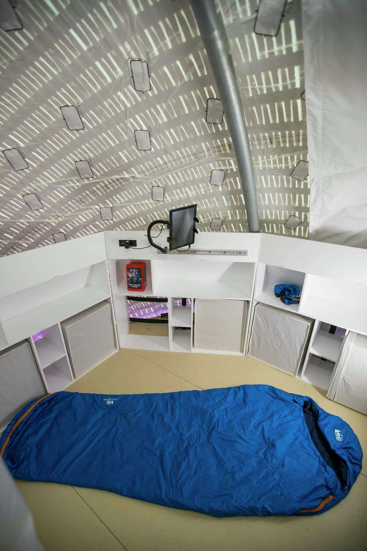 Sierra Nevada unveils giant habitat that could be used for moon ...