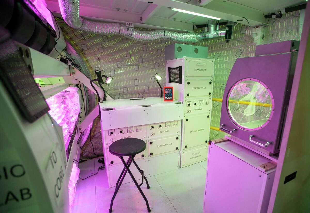 Sierra Nevada unveils giant habitat that could be used for moon ...