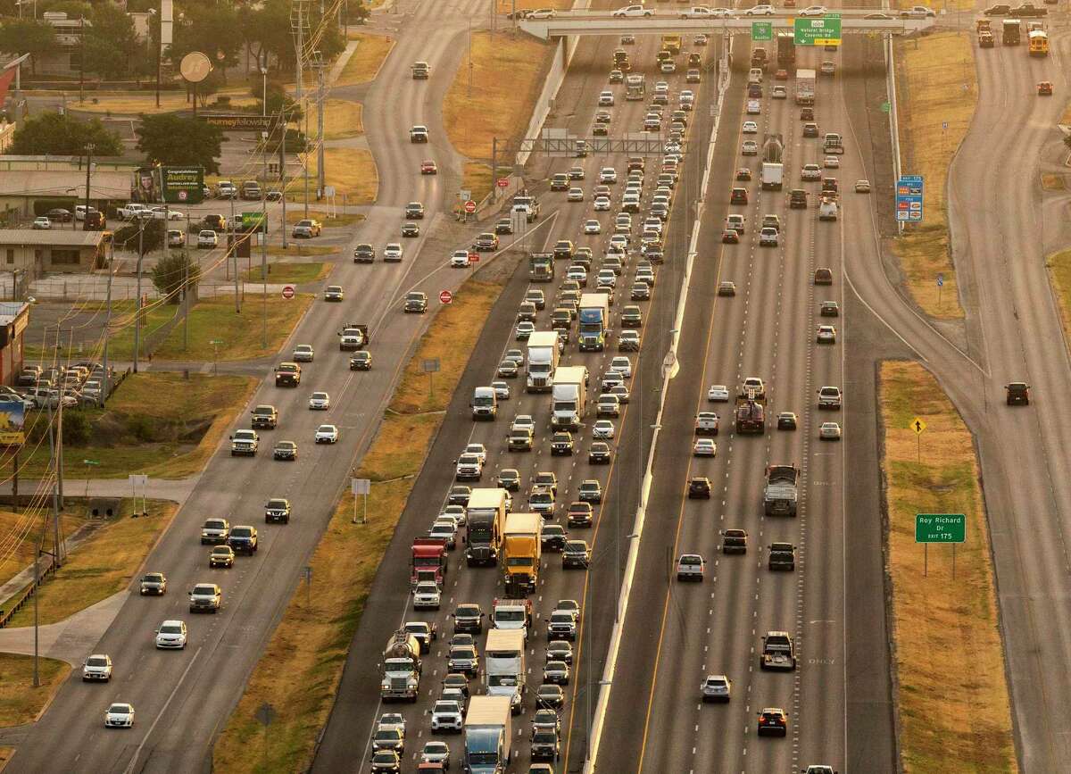 Plans for I-35 call for elevated lanes through Schertz, Selma
