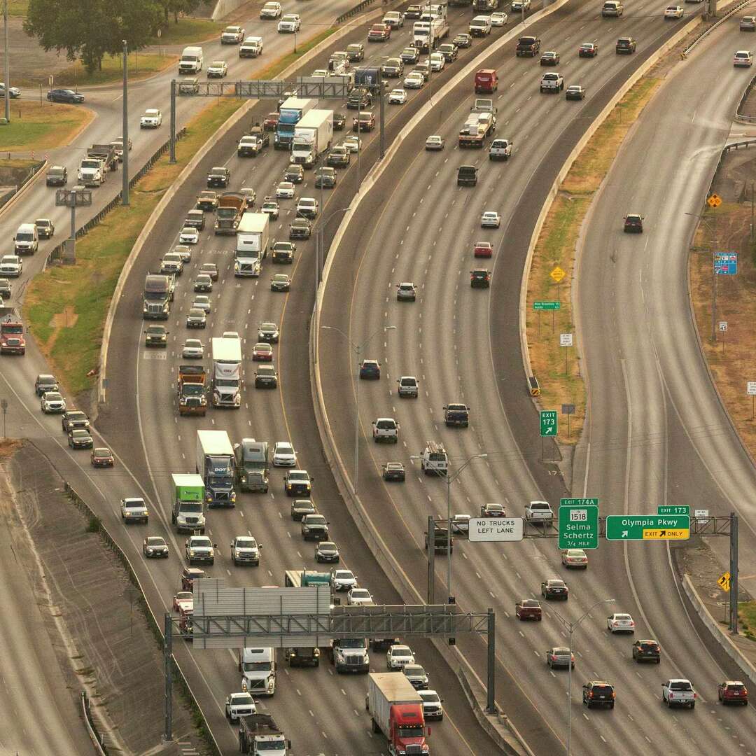 TxDOT warns of year-long Loop 1604 entrance ramp closure