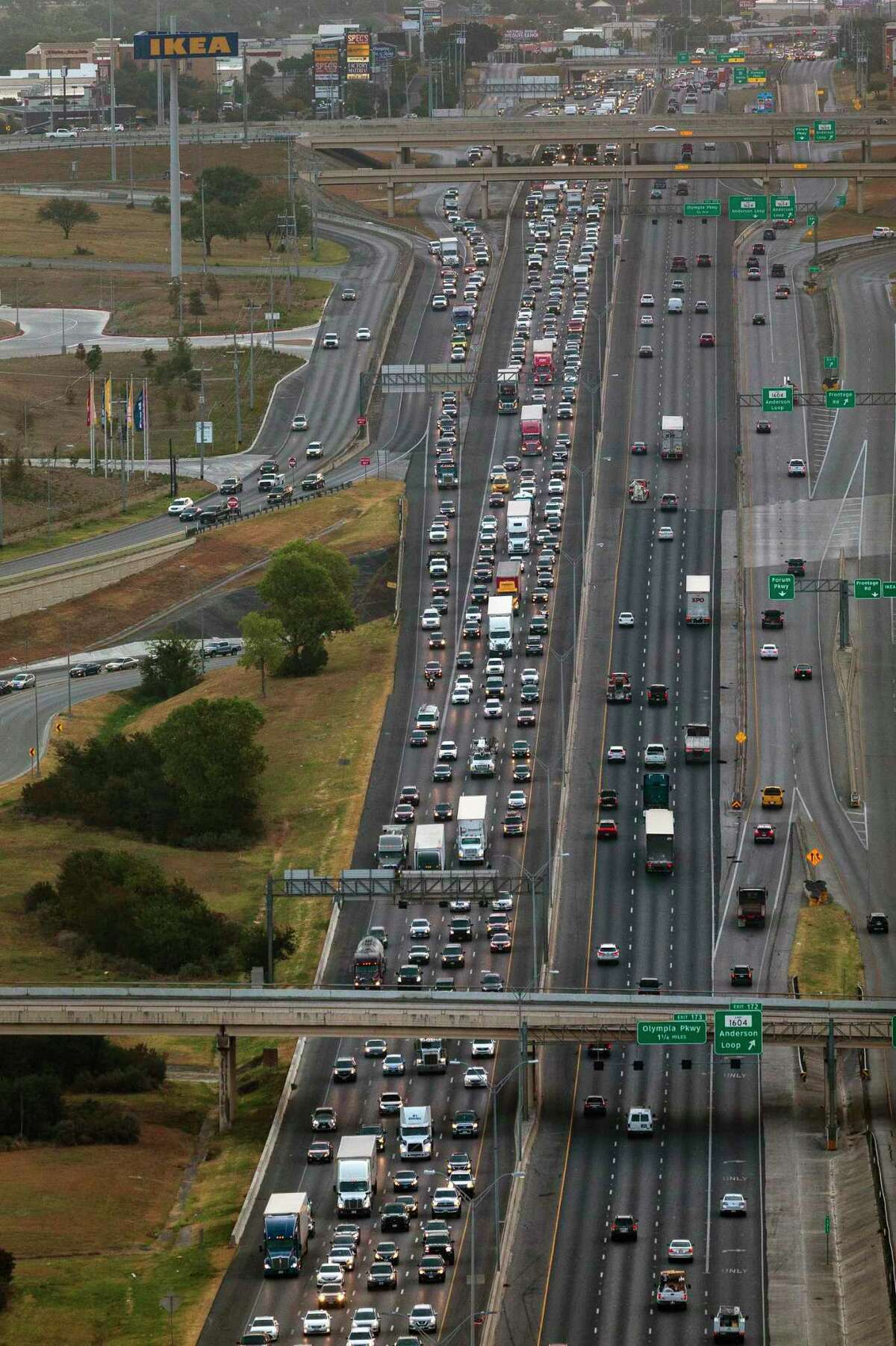 Plans for I-35 call for elevated lanes through Schertz, Selma