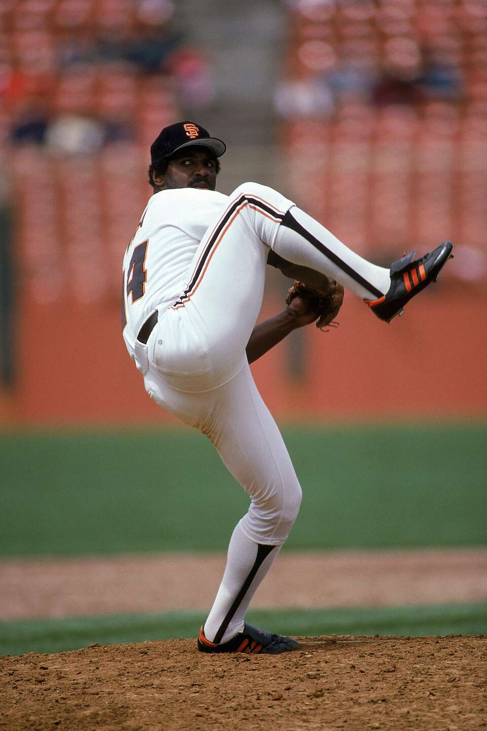 Of 92 players to appear for both Giants and A’s, Vida Blue stands apart
