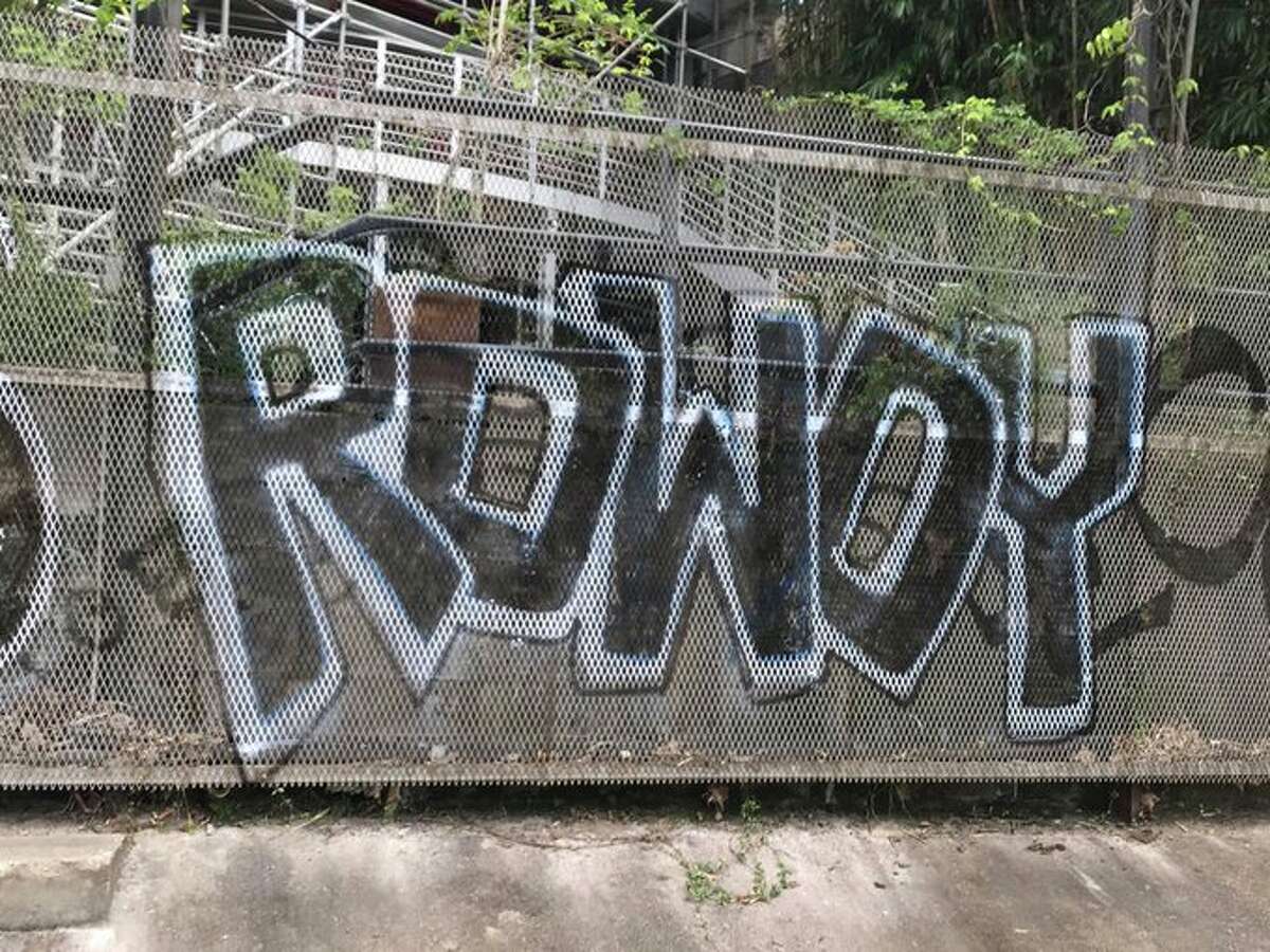 Who is Rowdy? Why Houston residents are tracking this graffiti artist's ...