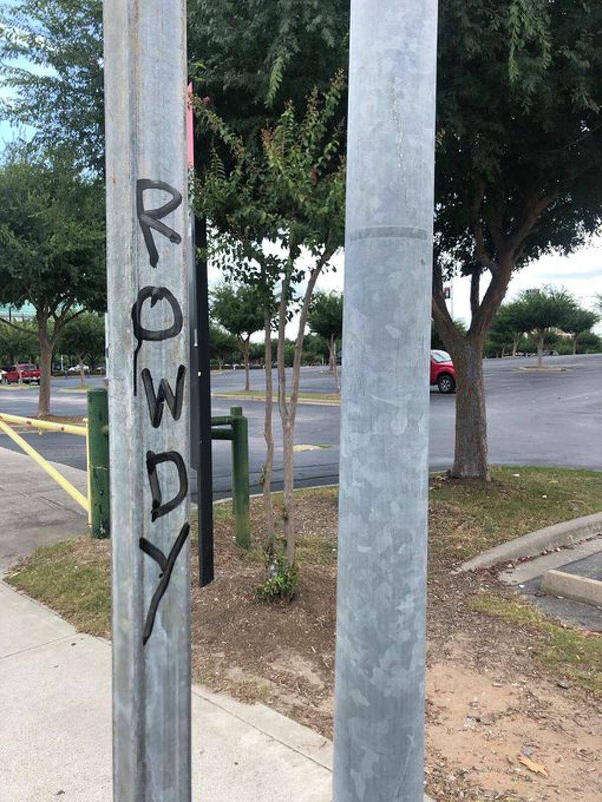 Who is Rowdy? Why Houston residents are tracking this graffiti artist's ...