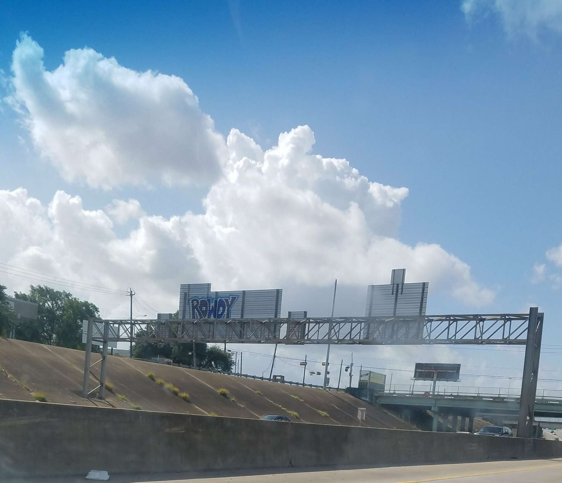 Who is Rowdy? Why Houston residents are tracking this graffiti artist's ...