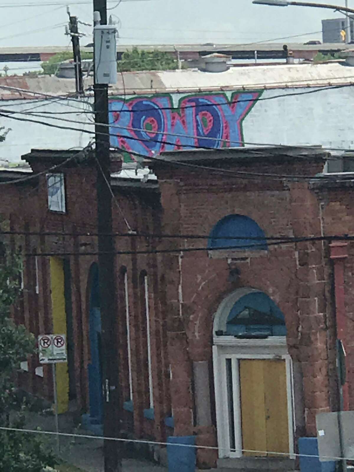 Who is Rowdy? Why Houston residents are tracking this graffiti artist's ...