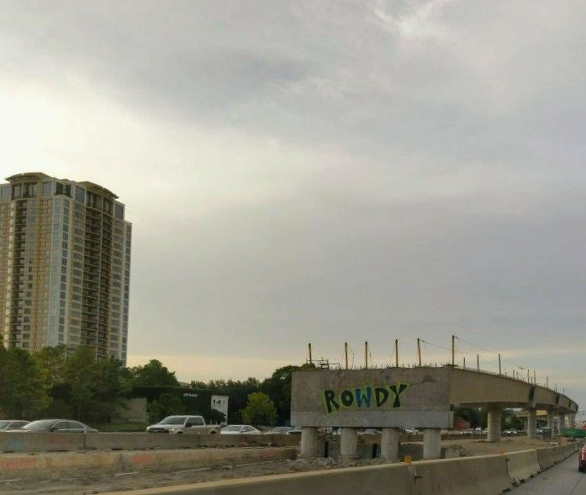 Who is Rowdy? Why Houston residents are tracking this graffiti artist's ...