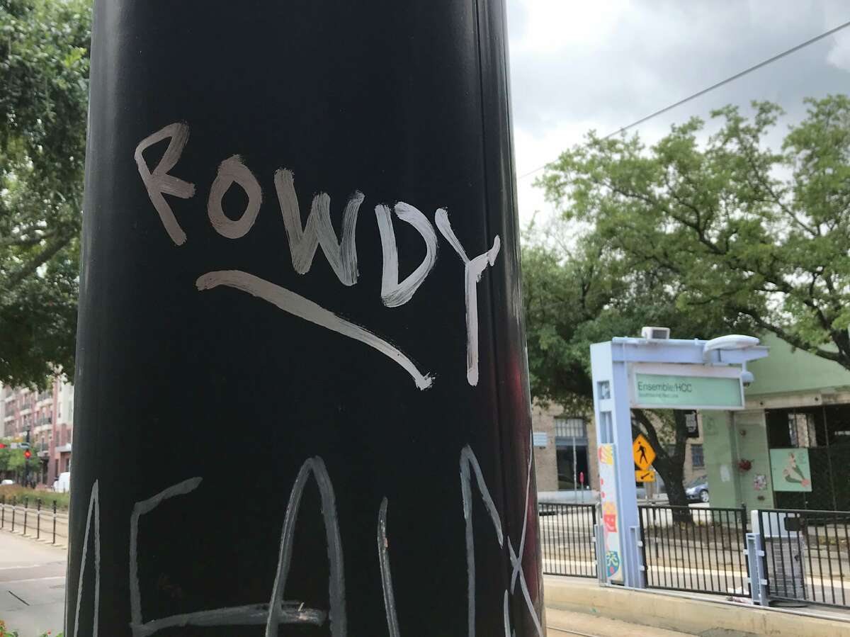 Who is Rowdy? Why Houston residents are tracking this graffiti artist's ...