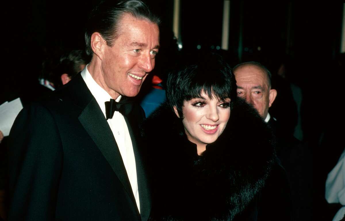 'Halston' executive producer Lesley Frowick dishes on new documentary ...