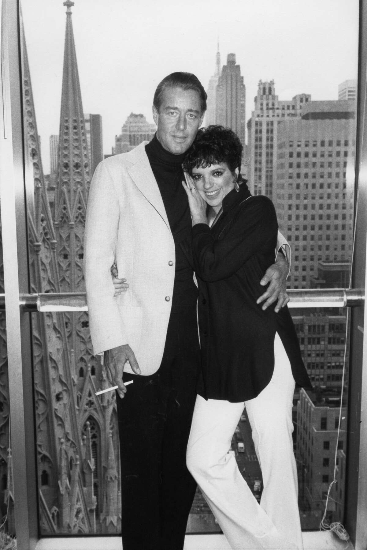 'Halston' executive producer Lesley Frowick dishes on new documentary ...