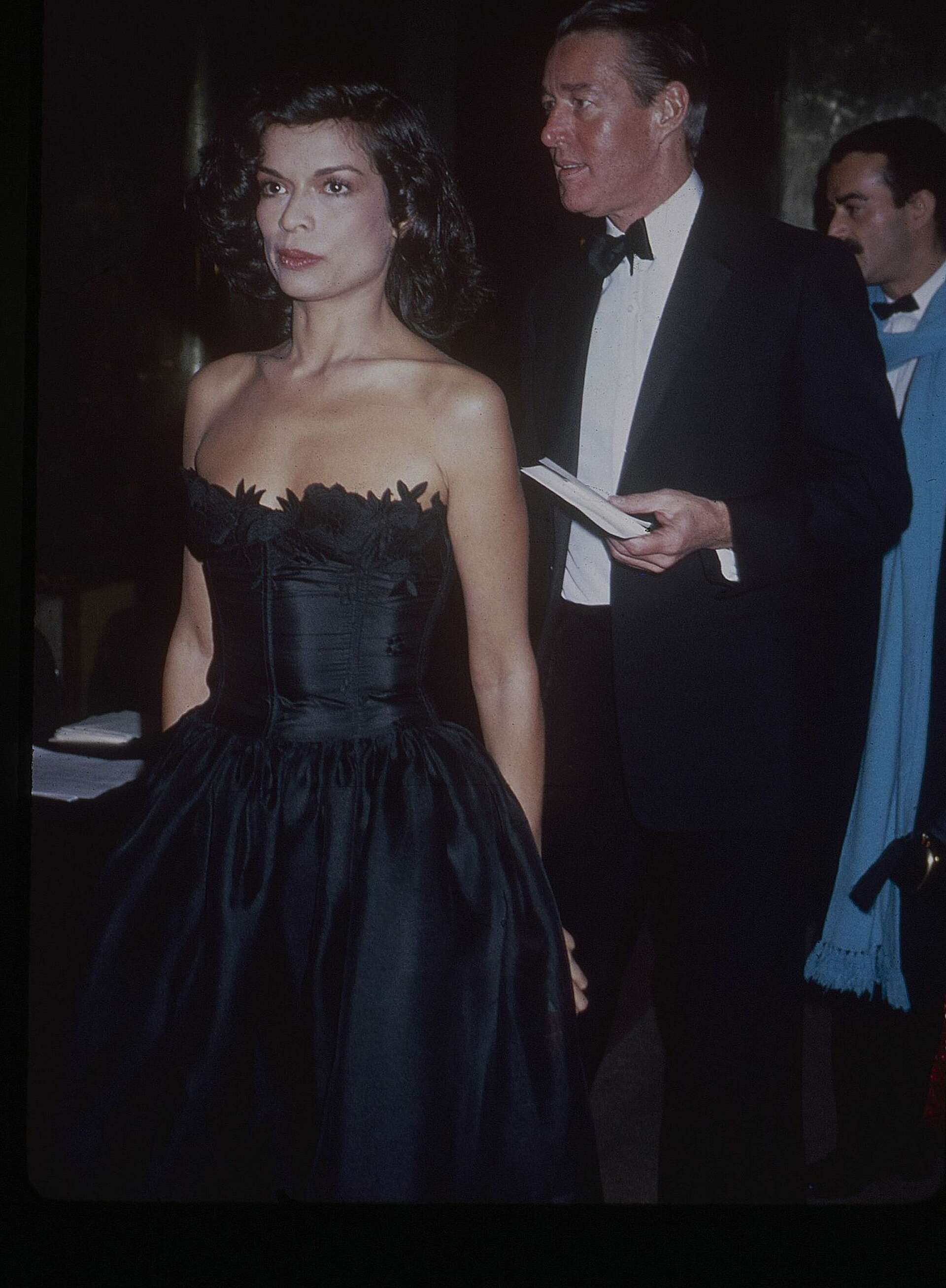 'Halston' executive producer Lesley Frowick dishes on new documentary ...