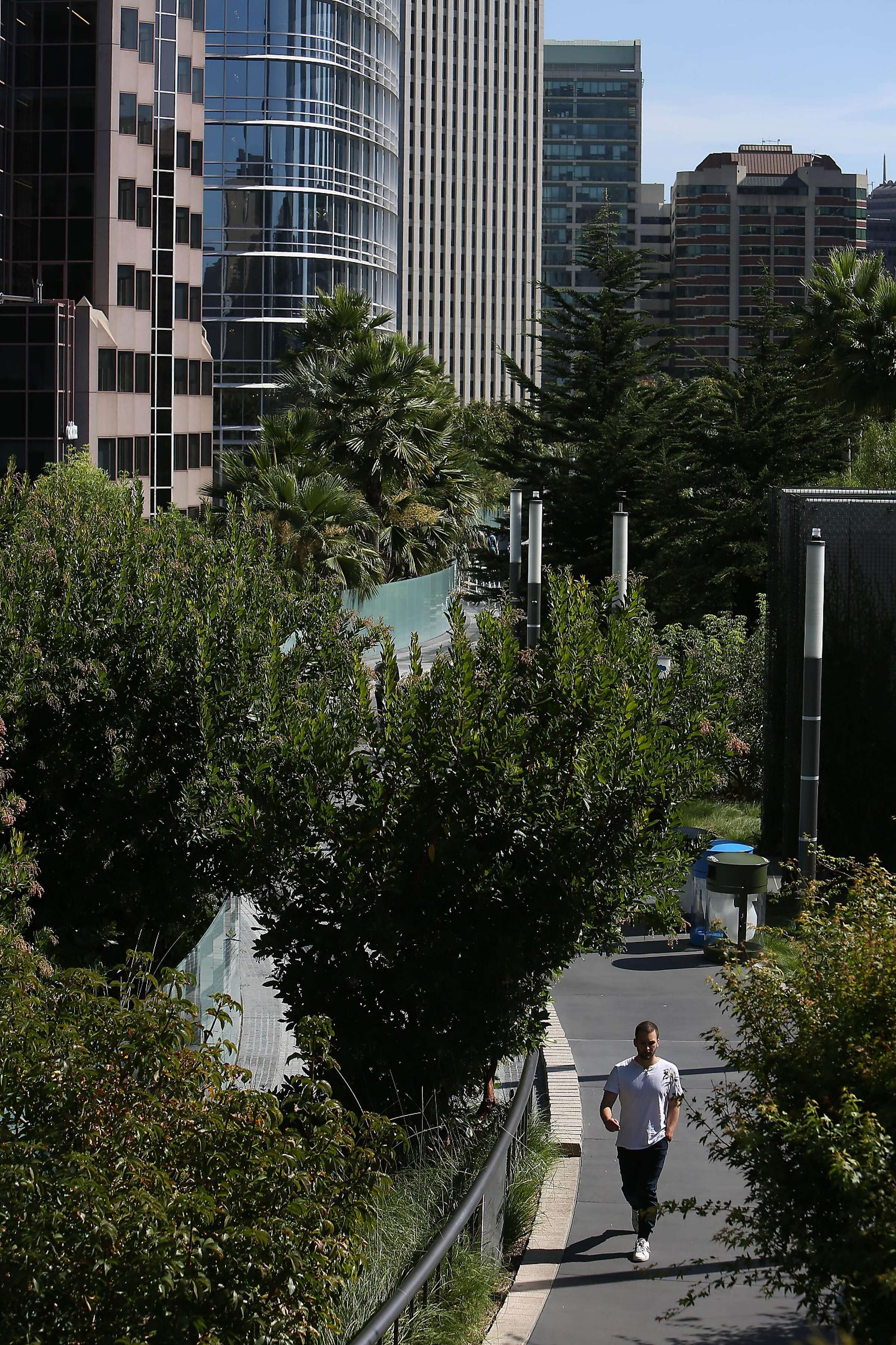 Park-topped Transbay transit center pays architectural dividends, past ...