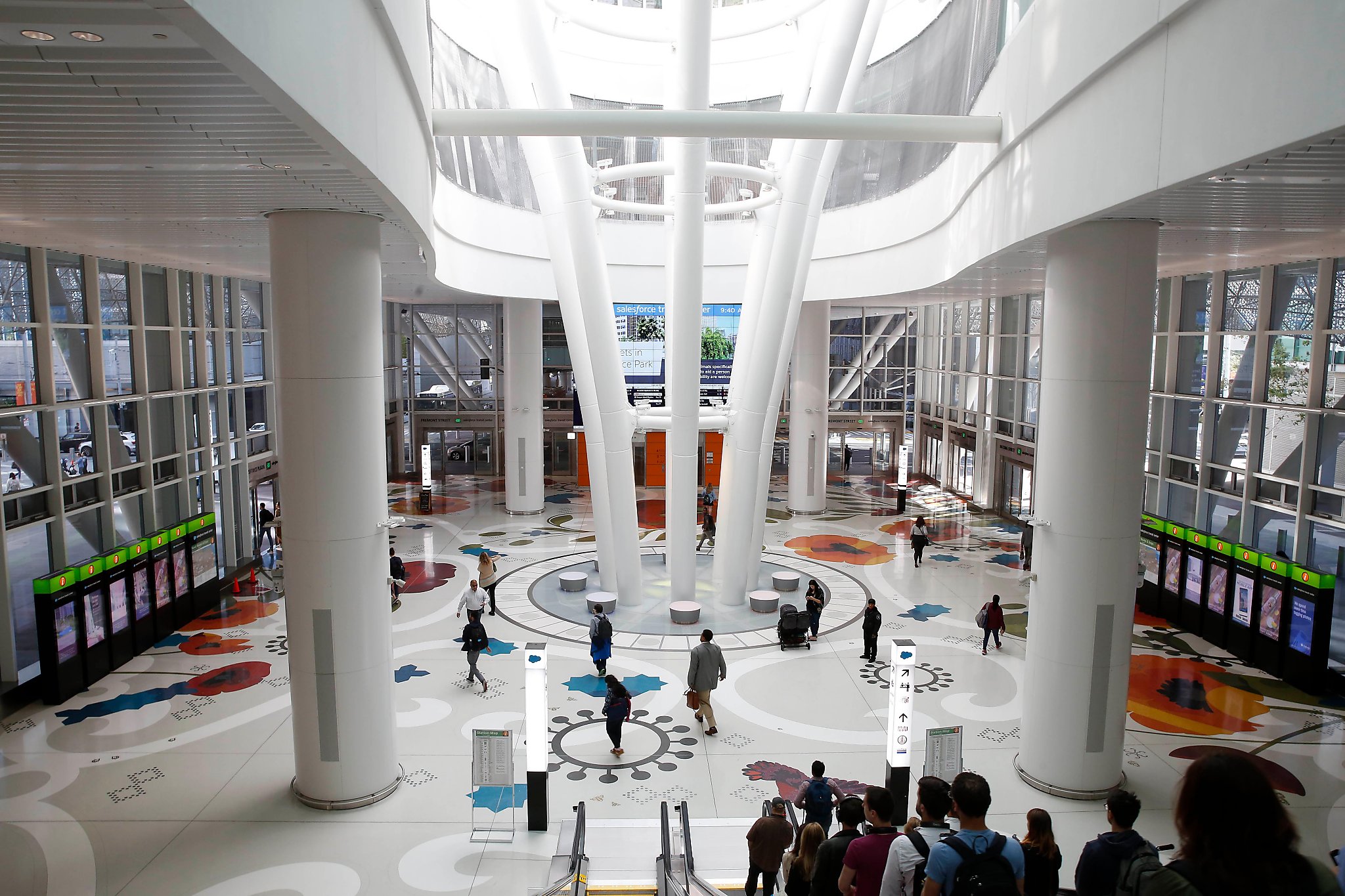 Park-topped Transbay transit center pays architectural dividends, past ...