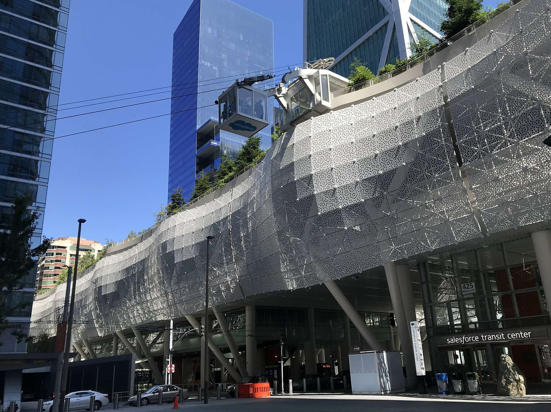 Park-topped Transbay transit center pays architectural dividends, past ...