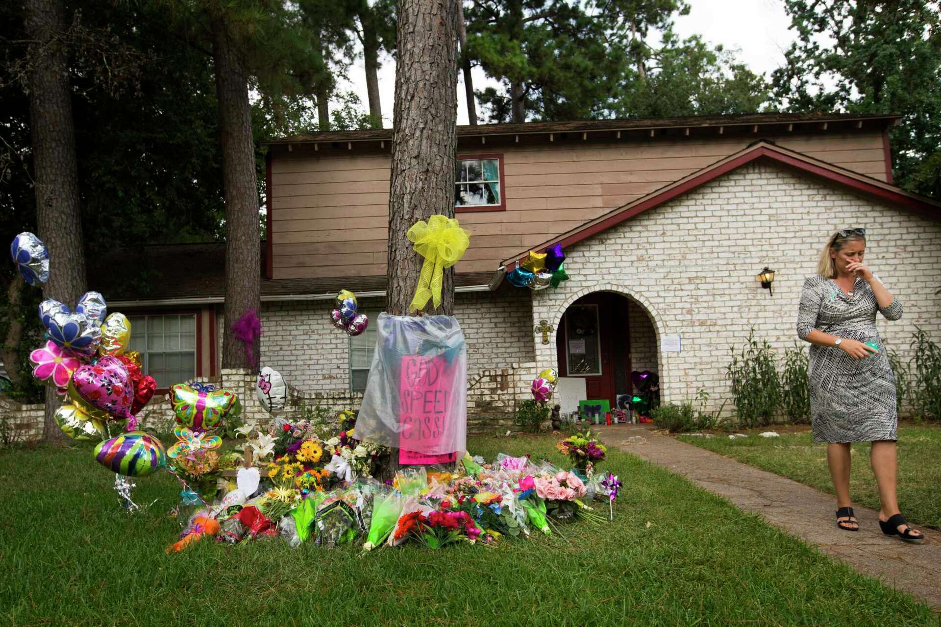 Stay Family Murder Neighbor Witnesses SWAT Standoff Leading To Arrest