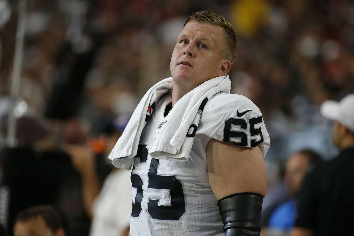Raiders’ Jordan Devey prepares for potential Week 1 start at guard