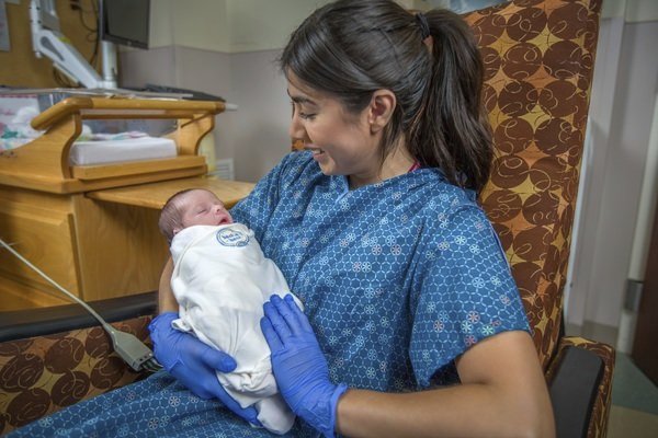 Nighttime volunteers needed to 'cuddle' in neonatal ICU
